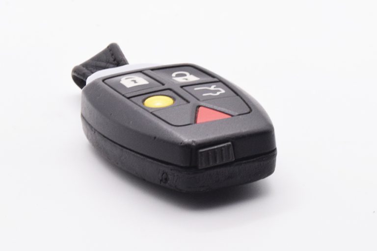 Aston Martin Volvo Era to Glass ECU Key Upgrade – Phoenix Bespoke Keys